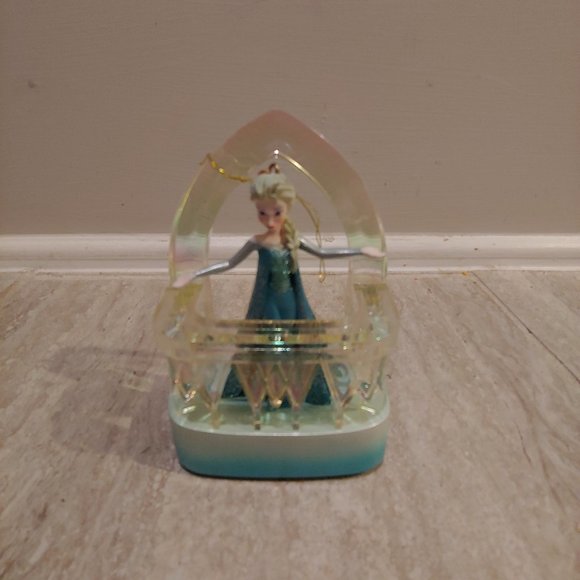 Disney | Holiday | Disney Store Frozen Elsa Musical Singing Sketchbook ...